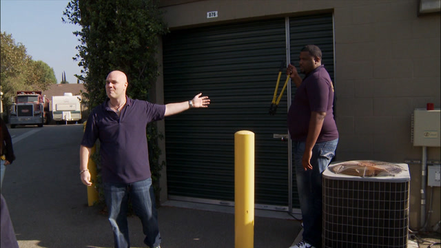 Storage Hunters